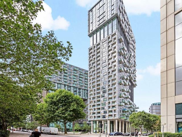 Lincoln Plaza, Canary Wharf E14, 3 bed flat to rent, £4,333 pcm | PrimeLocation