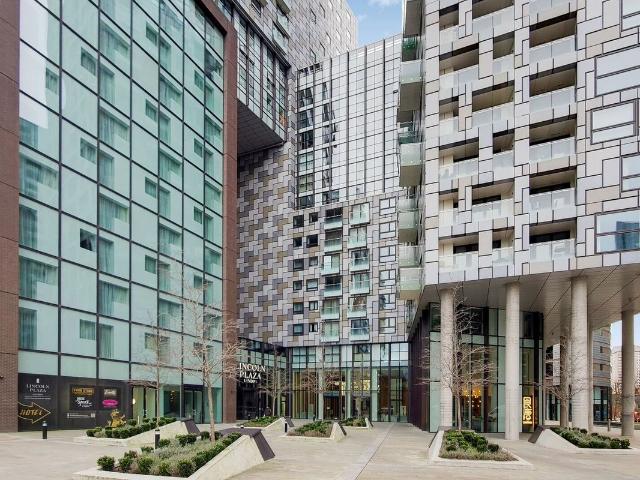 Lincoln Plaza E14, Canary Wharf, London, 1 bed flat to rent, £2,300 pcm | PrimeLocation