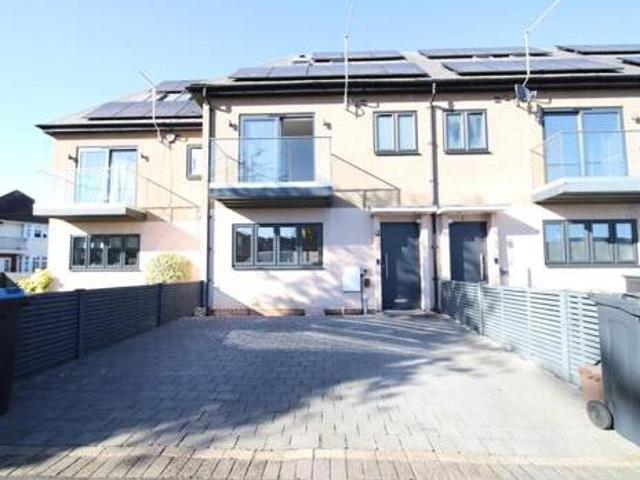 Lincoln Road, Enfield Town, 4 Bedroom Semi detached
