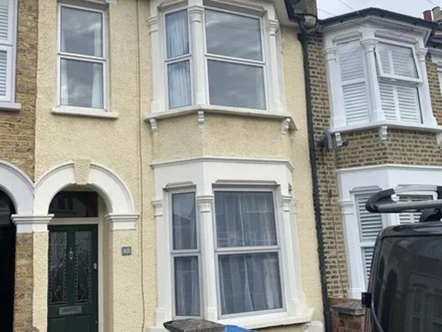 Lincoln Road, London, EN1 2QL, United Kingdom | 3 bed townhouse for rent #167662176 | Rentberry