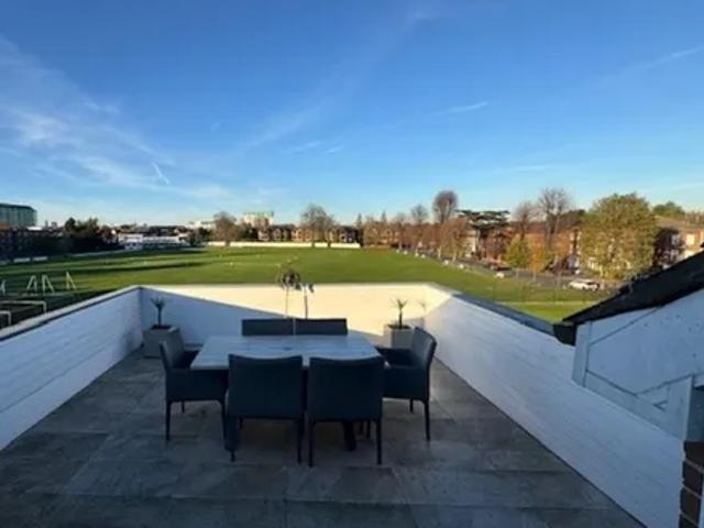 Lincoln Road, London, EN1 2RY, United Kingdom | 3 bed house for rent #167100686 | Rentberry