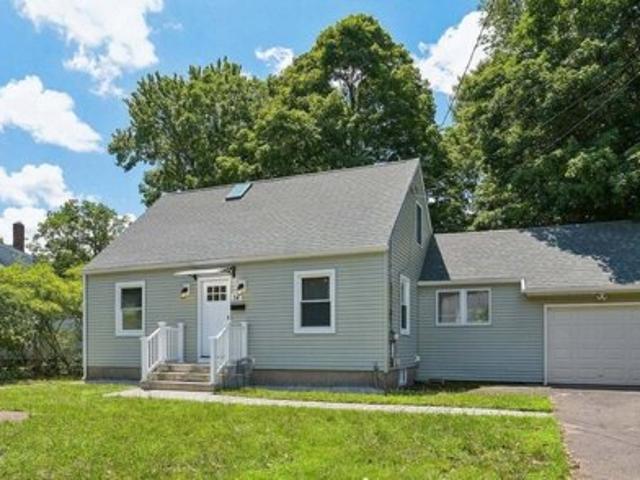 Lincoln St, North Haven, Home For Sale