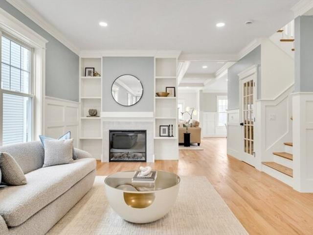 Lincoln St, Lexington, Home For Sale