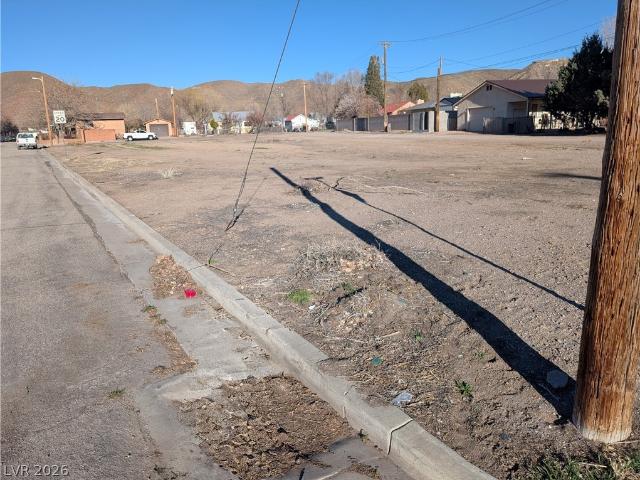Lincoln St
