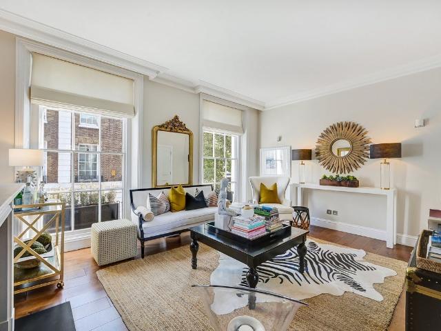 Lincoln Street, Chelsea, London SW3, 3 bed terraced house to rent, £12,350 pcm | PrimeLocation