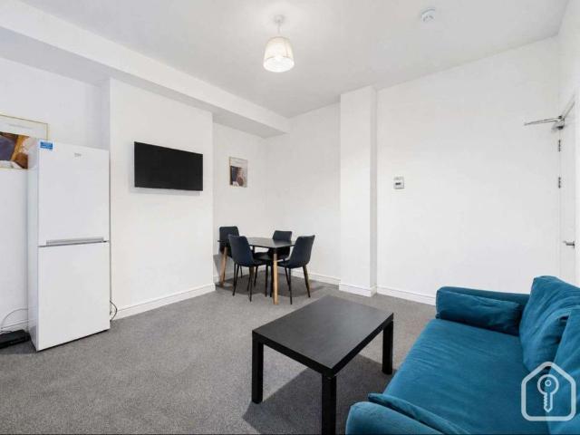 Lincoln Street Room 2