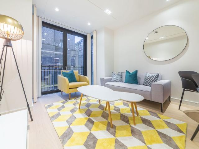 Lincoln Square, Holborn, London WC2A, 1 bed flat to rent, £4,900 pcm | PrimeLocation