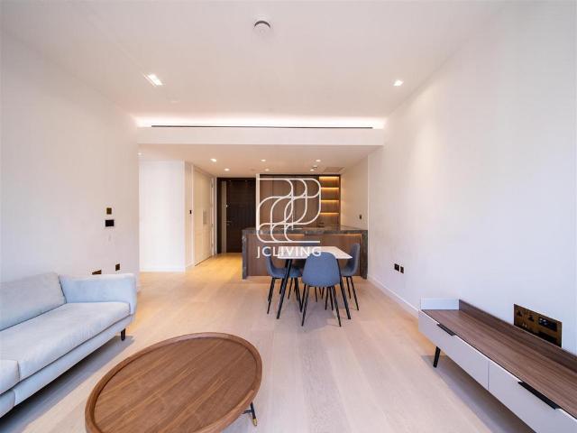 Lincoln Square, London 2 bed flat to rent £6,500 pcm £1,500 pw