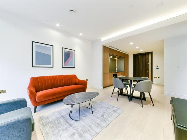 Lincoln Square, Portugal Street WC2A, 1 bed flat to rent, £5,500 pcm | PrimeLocation