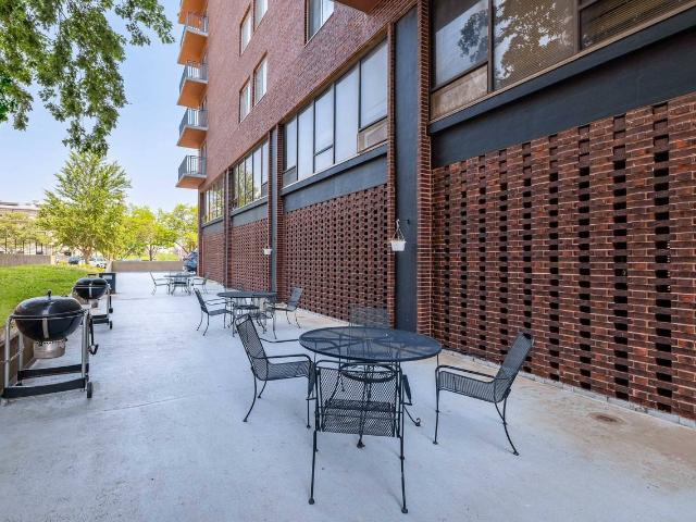 Lincoln Tower Apartments 1 Bedroom Apartment for Rent at 520 S 2nd St, Springfield, IL 62701 Old Aristocracy Hill