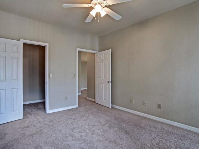 Lincoln Villas on Memorial 1 Bedroom Apartment for Rent at 7777 S Memorial Dr, Tulsa, OK 74133