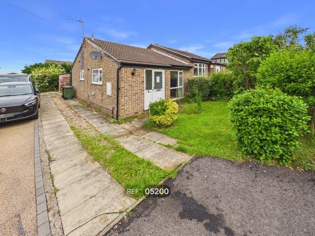 Lincoln Walk, Kippax, Leeds, West Yorkshire LS25, 2 bed detached bungalow to rent, £1,000 pcm | PrimeLocation