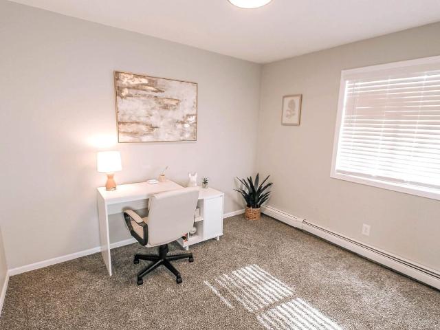 Lincoln Woods 2 Bedroom Apartment for Rent at 2807 Lincoln Way, Sioux City, IA 51106 Southern Hills