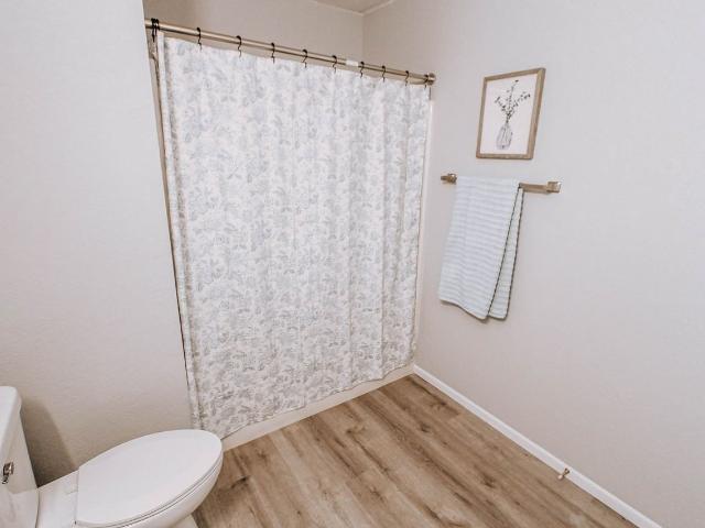 Lincoln Woods 3 Bedroom Apartment for Rent at 2807 Lincoln Way, Sioux City, IA 51106 Southern Hills