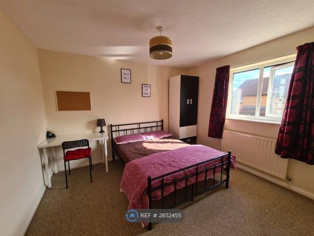 Lincroft, Cranfield MK43, Room to rent, £625 pcm | PrimeLocation