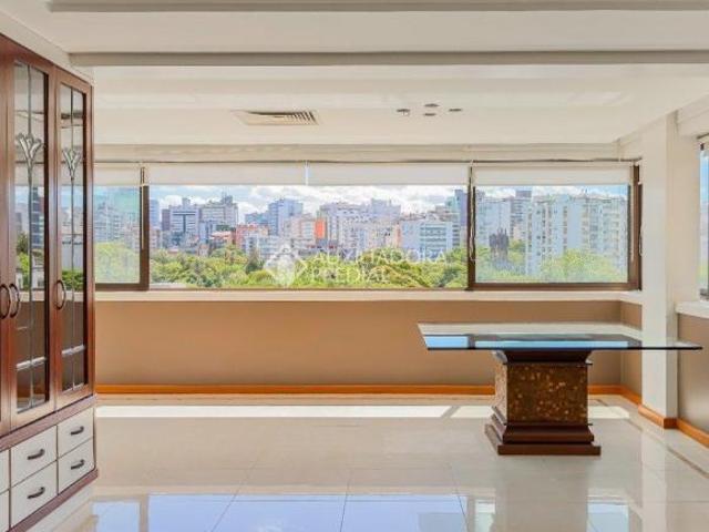 LINDA VISTA E ÓTIMA LOCALIZAÇÃO