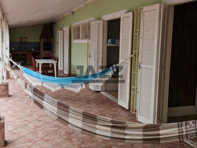 Linda casa mobiliada à venda em Martim de Sá, com 210 m² de área construída Caraguatatuba confort