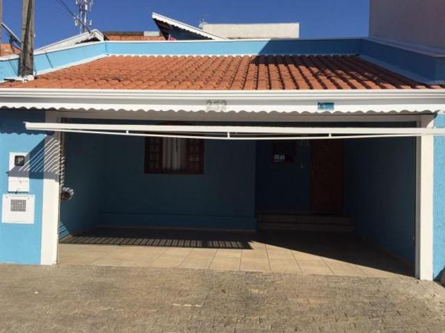LINDA CASA MOBILIADA COM 03 DORMITÓRIOS 01 SUÍTE ÓTIMA LOCALIZAÇÃO EM JUNDIAÍ