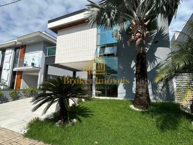 LINDA CASA MODERNA NO CONDOMÍNIO COSTA NOVA NO MASSAGUAÇU