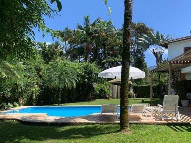Linda Casa na Barra do Una a 100m do Mar | 4 Quartos e 700m2 de Terreno