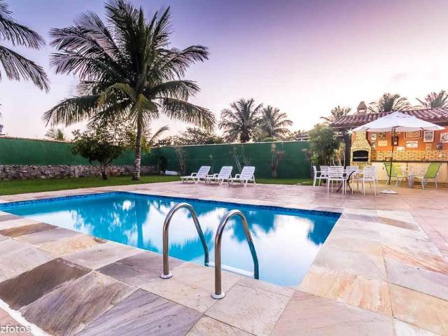 Linda casa na Ferradura com 4 quartos sendo 2 suítes – Ferradura, Búzios