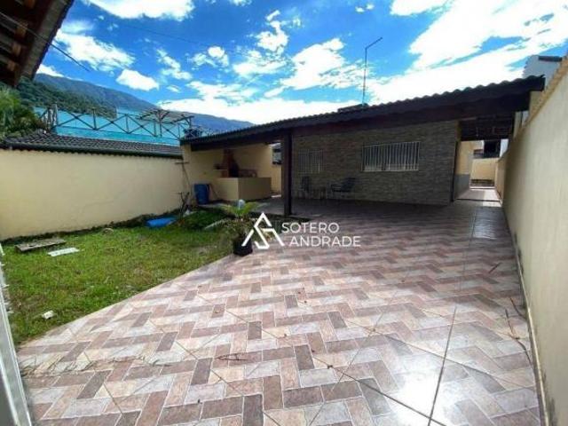 Linda casa na praia Massaguaçu, local tranquilo e residencial
