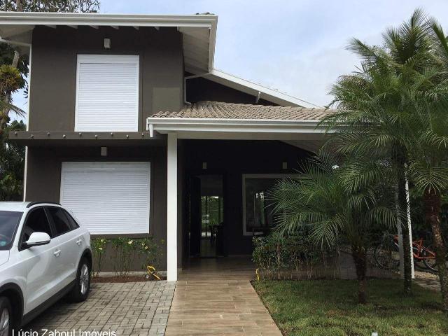 Linda casa na Praia da Baleia