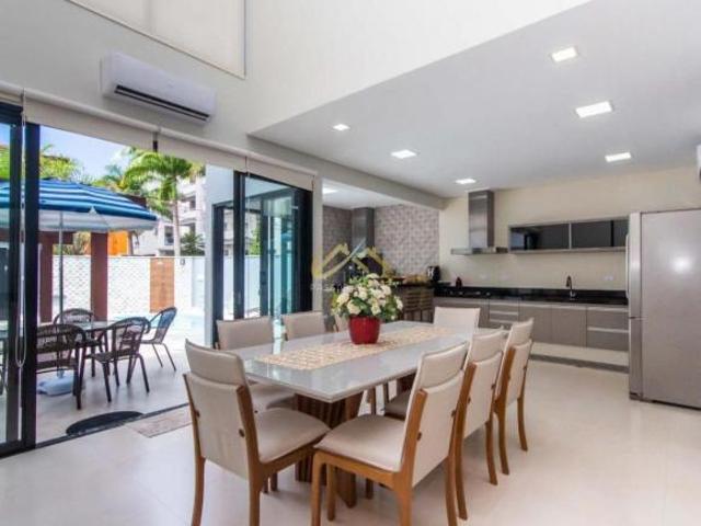 Linda casa na Praia Grande