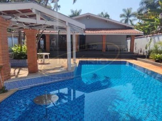 Linda casa na Represa com 6 quartos terreno de 760m2 por apenas R$ 890.000,00 no Costa Azul Avaré