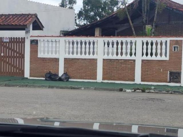 Linda casa no morro do algodao
