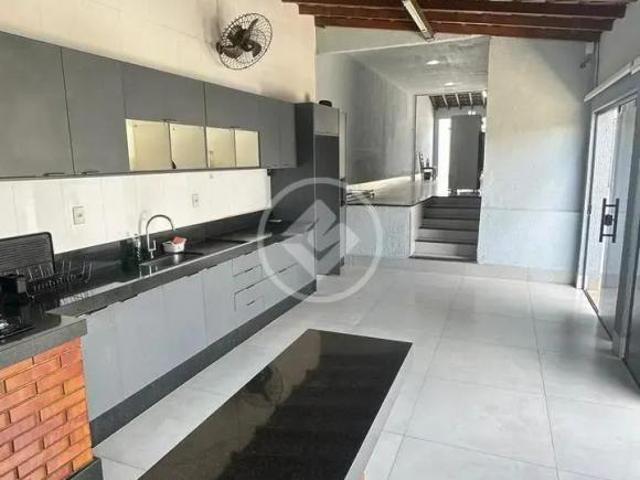 Linda casa no Altos do Coxipó