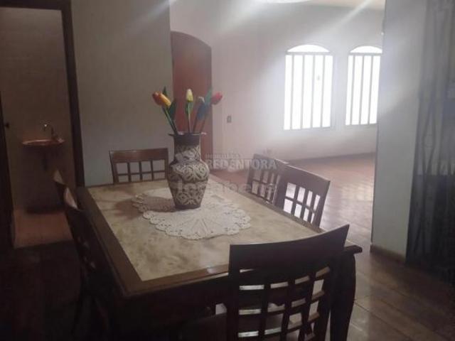 Linda casa no bairro Aclimação