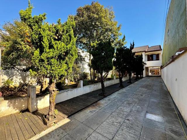 LINDA CASA NO BAIRRO ALTO COM 306M² 4 QUARTOS TERRENO 500M²