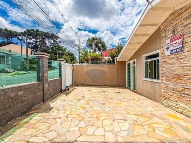 Linda Casa no bairro Cidade Industrial em Curitiba