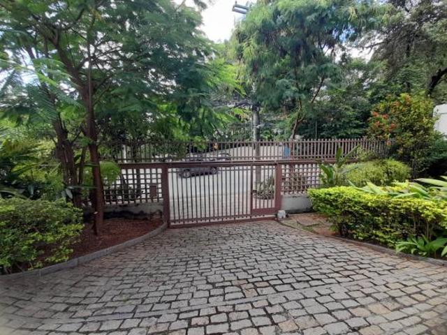 Linda casa no bairro Cidade Jardim