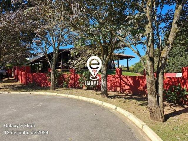 LINDA CASA NO CONDOMÍNIO EUROVILLE PARA VENDA NA GRANJA VIANA!