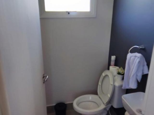 LINDA CASA NO CONDOMÍNIO FAZENDA EMBU GUAÇU CL0034