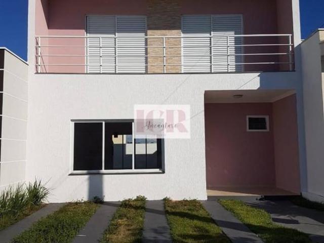 Linda casa no Condomínio Horto Florestal 3