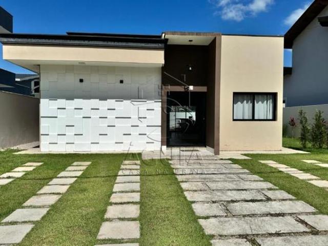 Linda casa no condomínio Lagoinha!