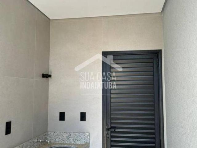 Linda Casa no Condomínio Milano