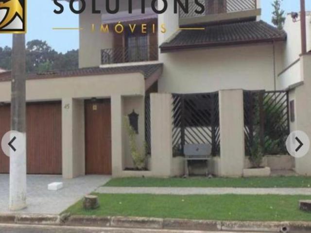 Linda casa no condomínio Nova Caieiras