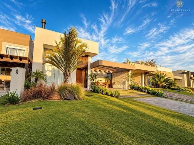 Linda casa no Condomínio Riviera em Xangri Lá