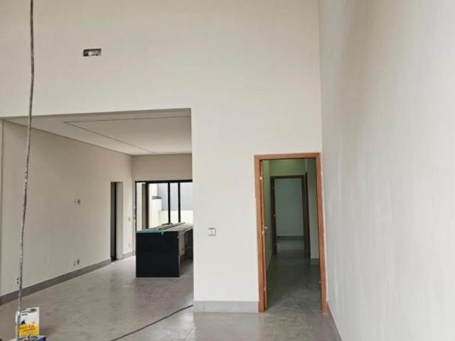 Linda casa no Condomínio Vivendas da Mata | É aqui na Rosa e Rangel Consultoria e Assessoria Imobili