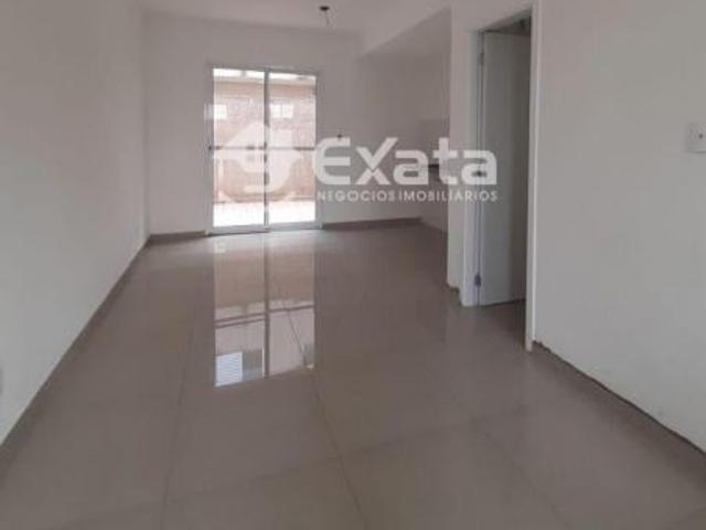 Linda casa no Condominio Villa Florenca
