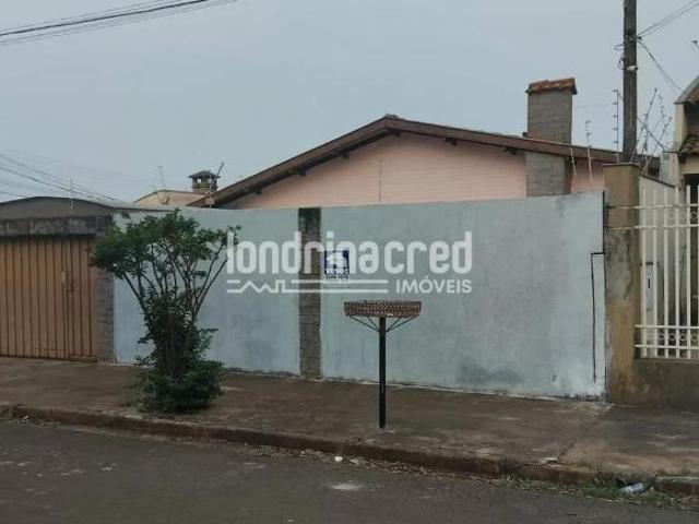 Linda Casa no Jardim Brasília: 300m² de Terreno, 184m² Construídos, 3 Quartos 2 Suítes e 3 Banheir