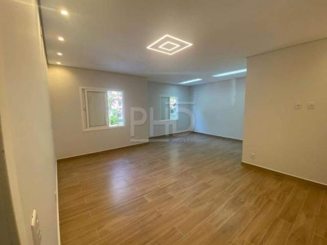 Linda Casa no Parque Espacial 400 m² terreno 280 m² área útil