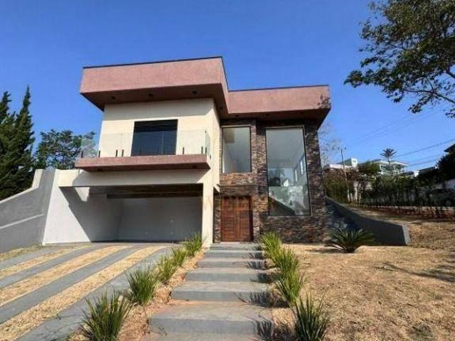 Linda Casa no Paysgem Noble