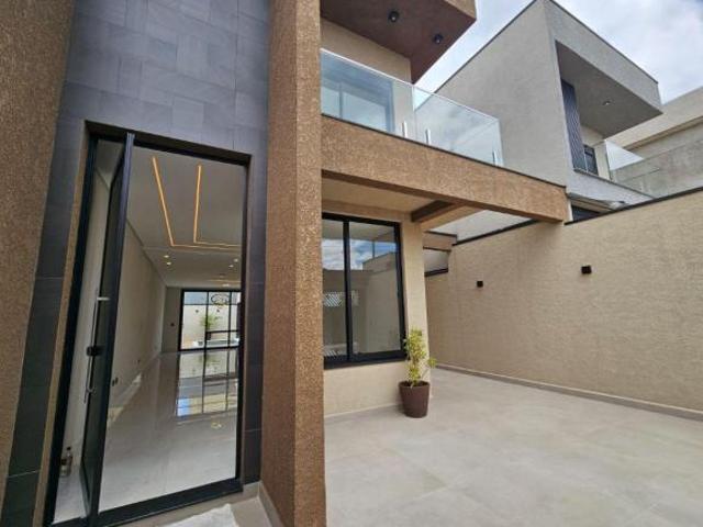 LINDA CASA NO PORTAL DOS IPÊS À VENDA COM 3 SUÍTES E PISCINA EM CAJAMAR/SP