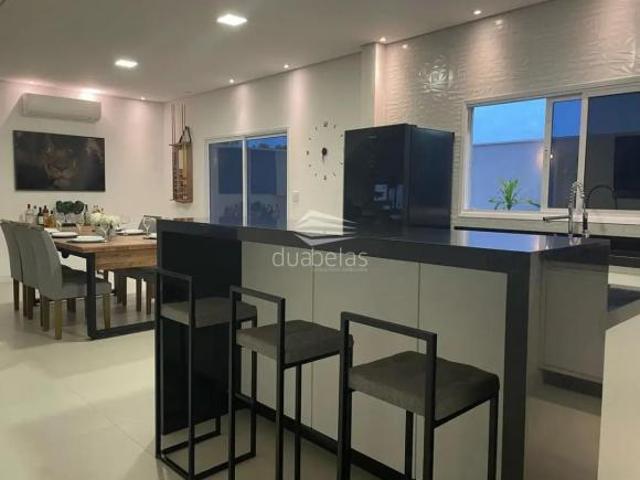 Linda Casa no Residencial Mantiqueira – Condomínio Fechado em São José dos Campos