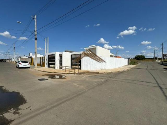 Linda casa nova a venda em Porangaba SP, contendo 2 dormitórios e ampla área externa